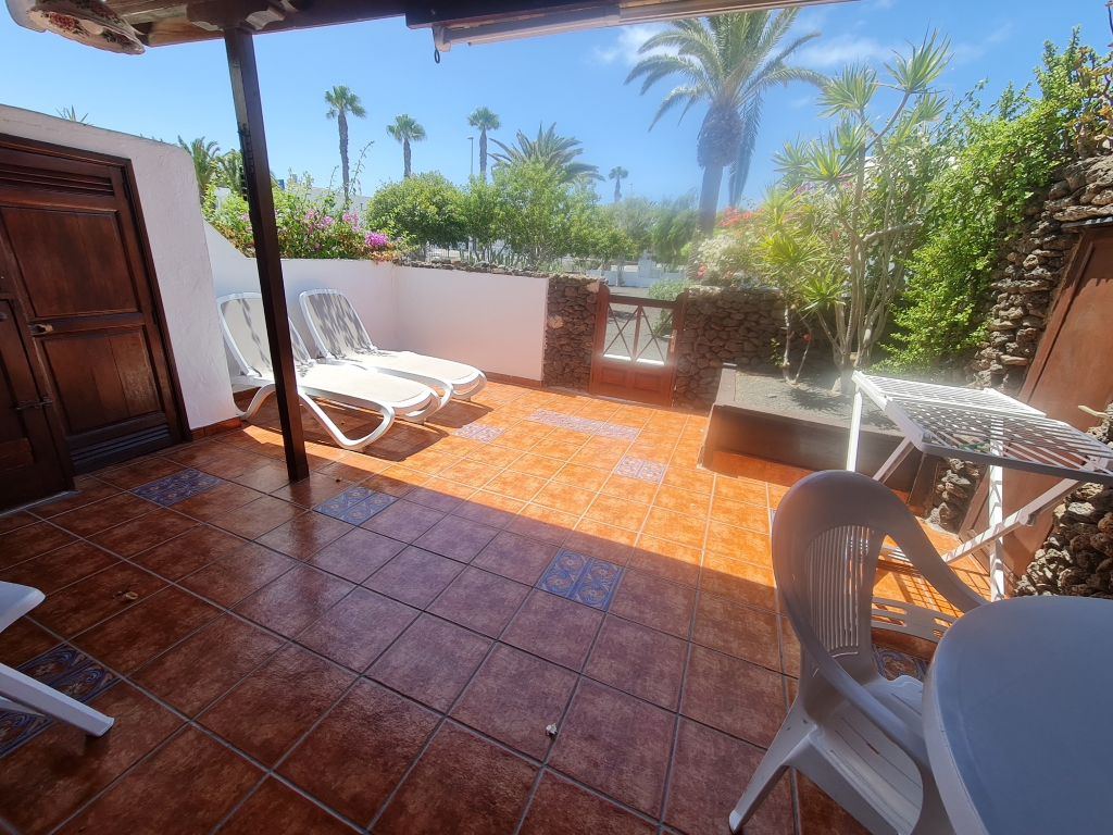 Villa rental Accommodation 8A – Air conditioning in Playa Blanca ...